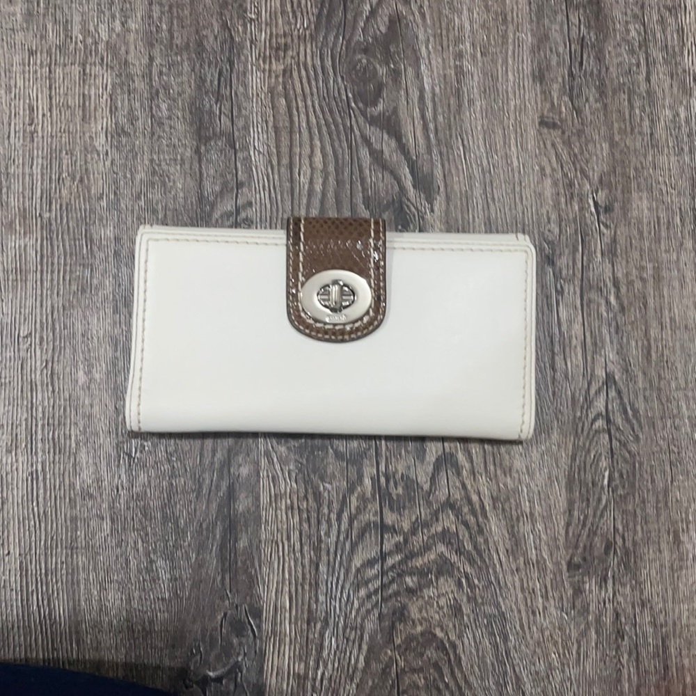 Beautiful Large Coach Wallet - Gem
